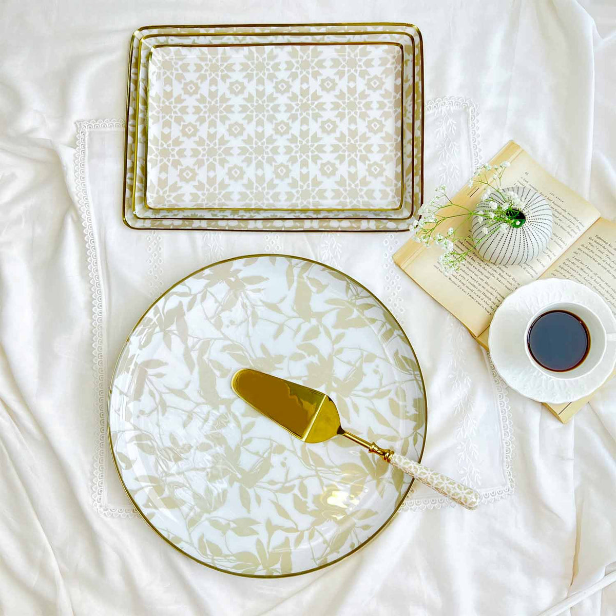 Round Serving Tray - Handloom Harmony – Faaya Gifting